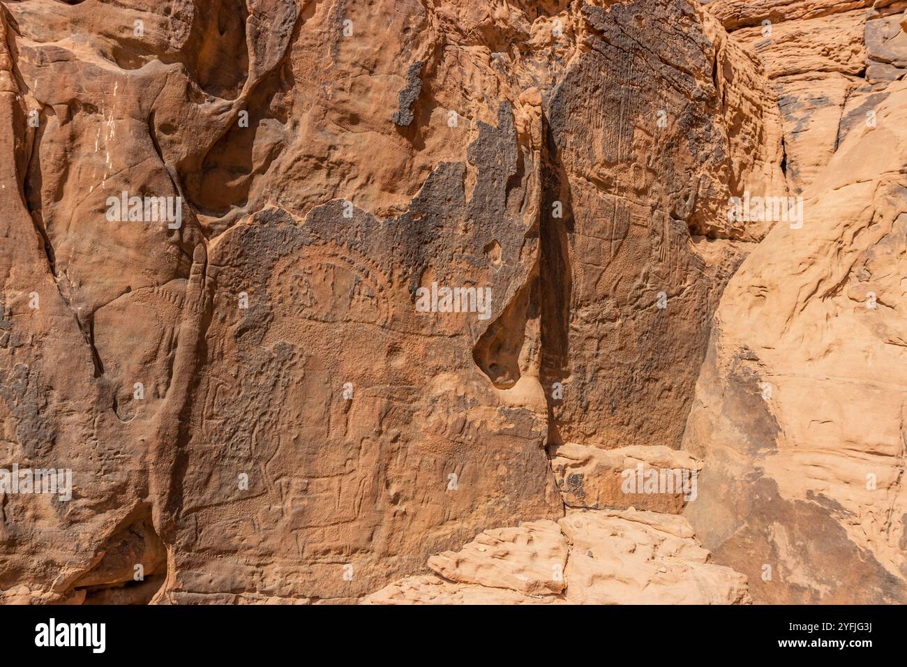 Rock art (petroglyphs) in Jubbah, Saudi Arabia Stock Photo - Alamy