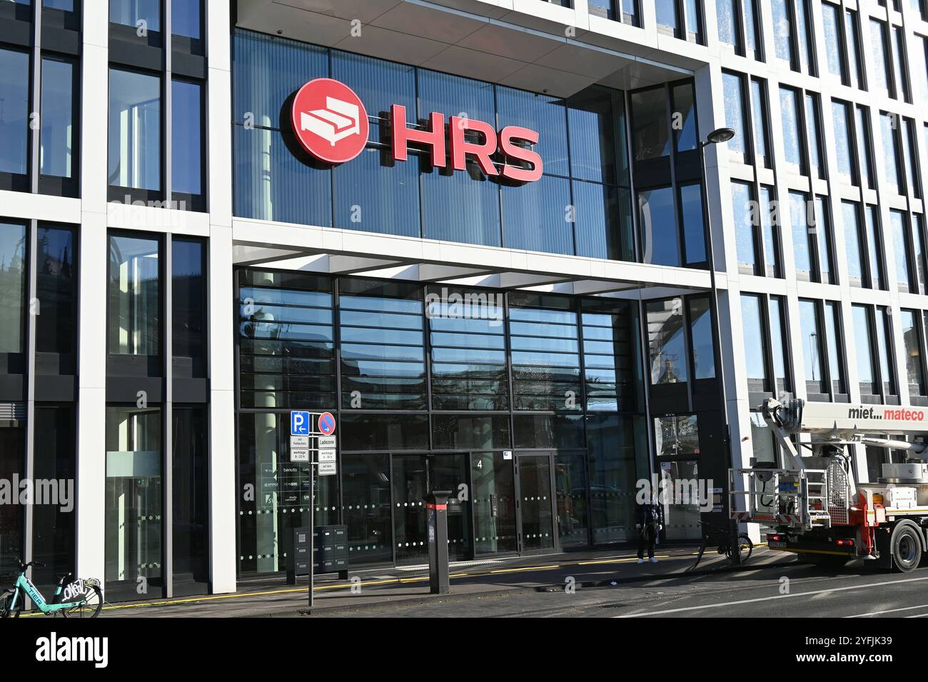 Logo, Schriftzug von HRS, HRS steht für Hotel Reservation Service, ein ...