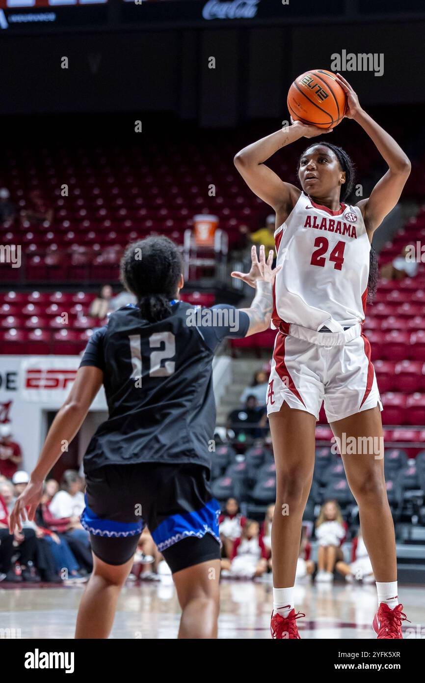 Alabama Forward Leah Brooks (24) shoots over New Orleans guard Gabbi ...