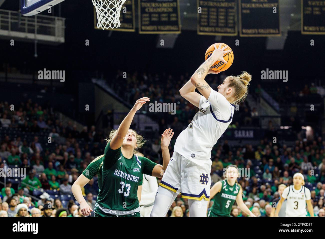 South Bend, Indiana, USA. 04th Nov, 2024. Notre Dame guard Emma Risch ...