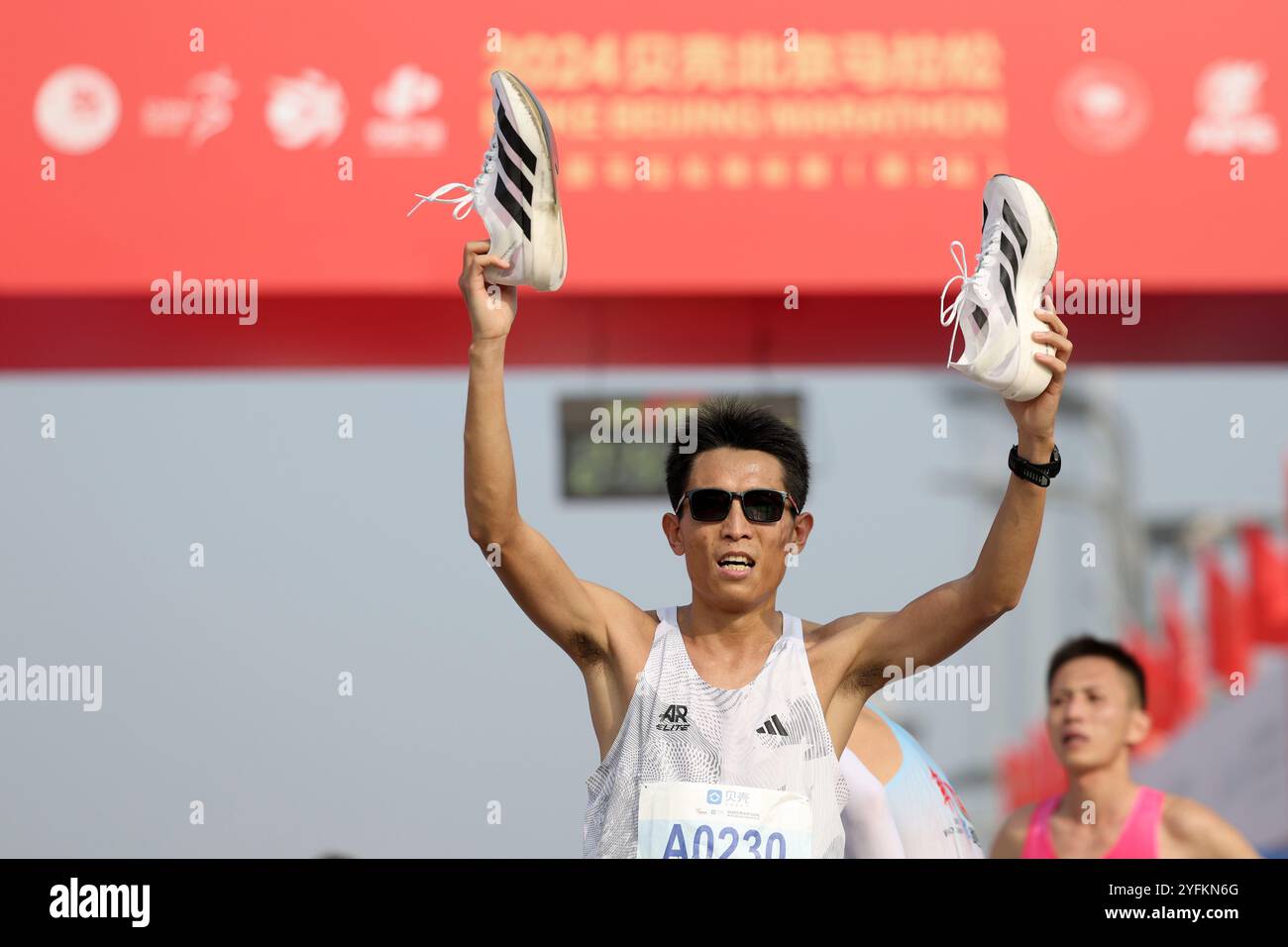 Beijing,China.3rd November 2024. The 2024 Beijing Marathon kicks off on ...