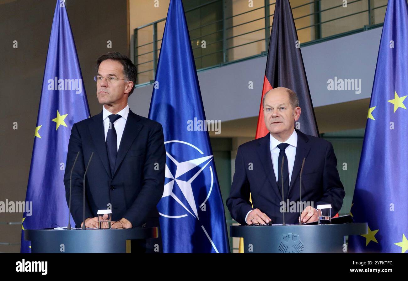 BERLIN, GERMANY - NOVEMBER 4, 2024 - German Chancellor Olaf Scholz (R ...