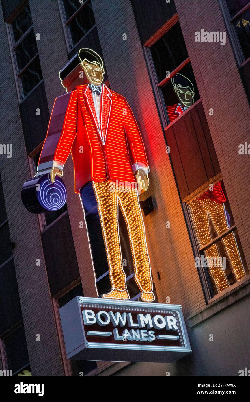 Bowlmor Lanes Neon Sign, Times Square, New York City, USA 2010 Stock ...