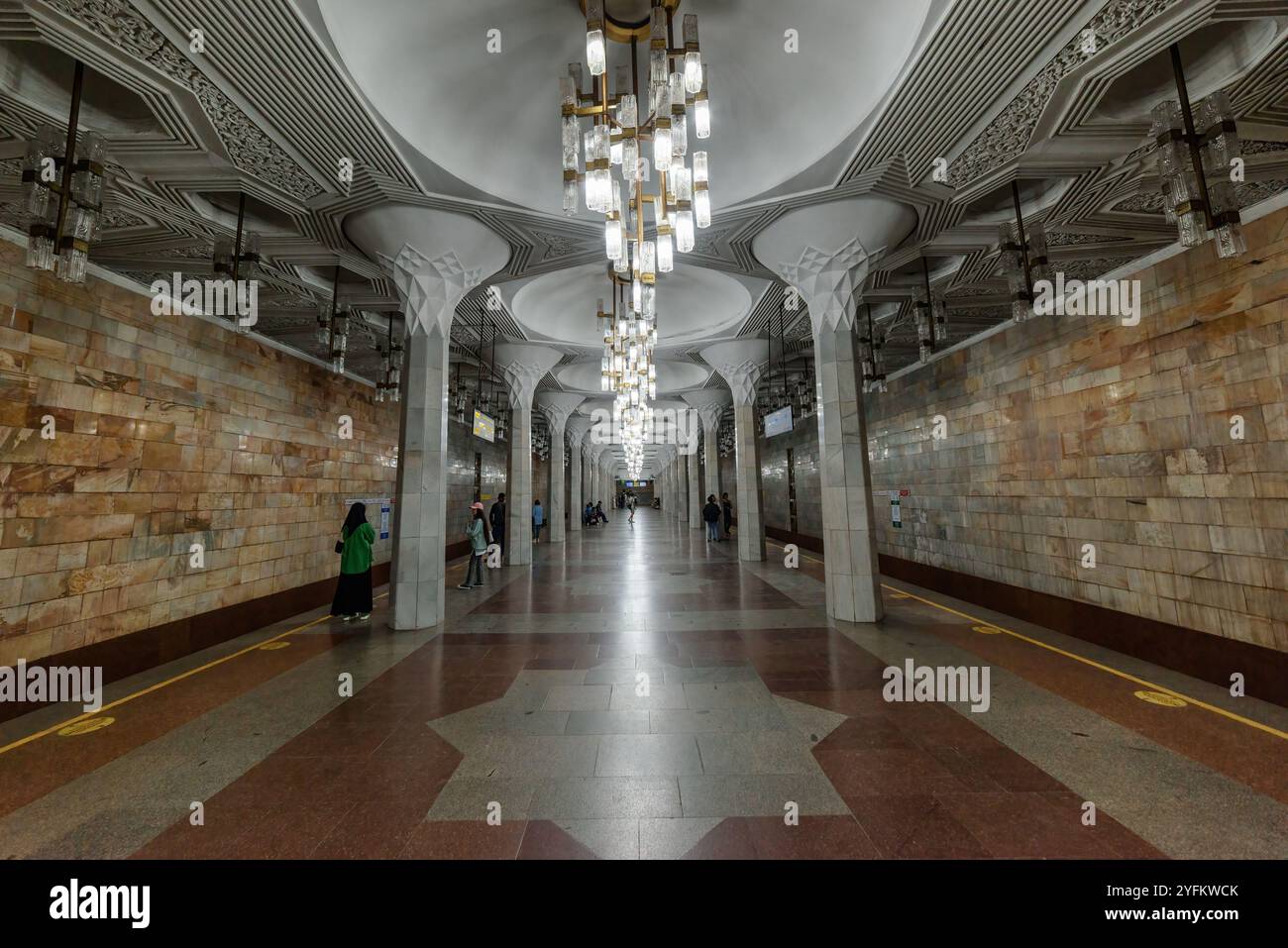 View of Mustaqillik Maydoni Station of the Tashkent Metro Stock Photo ...