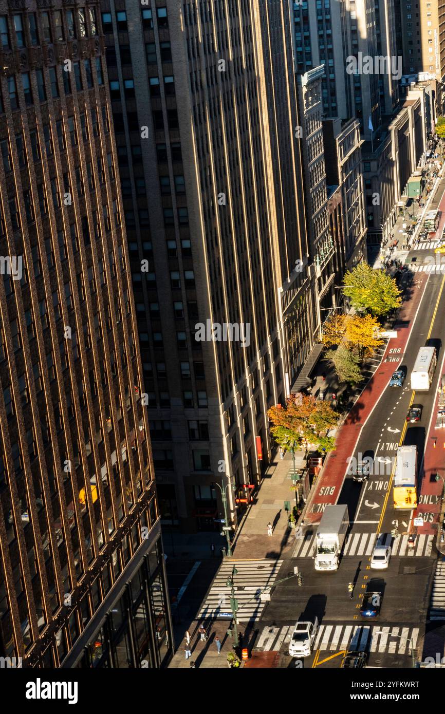 Crosswalks urban intersection hi-res stock photography and images - Alamy
