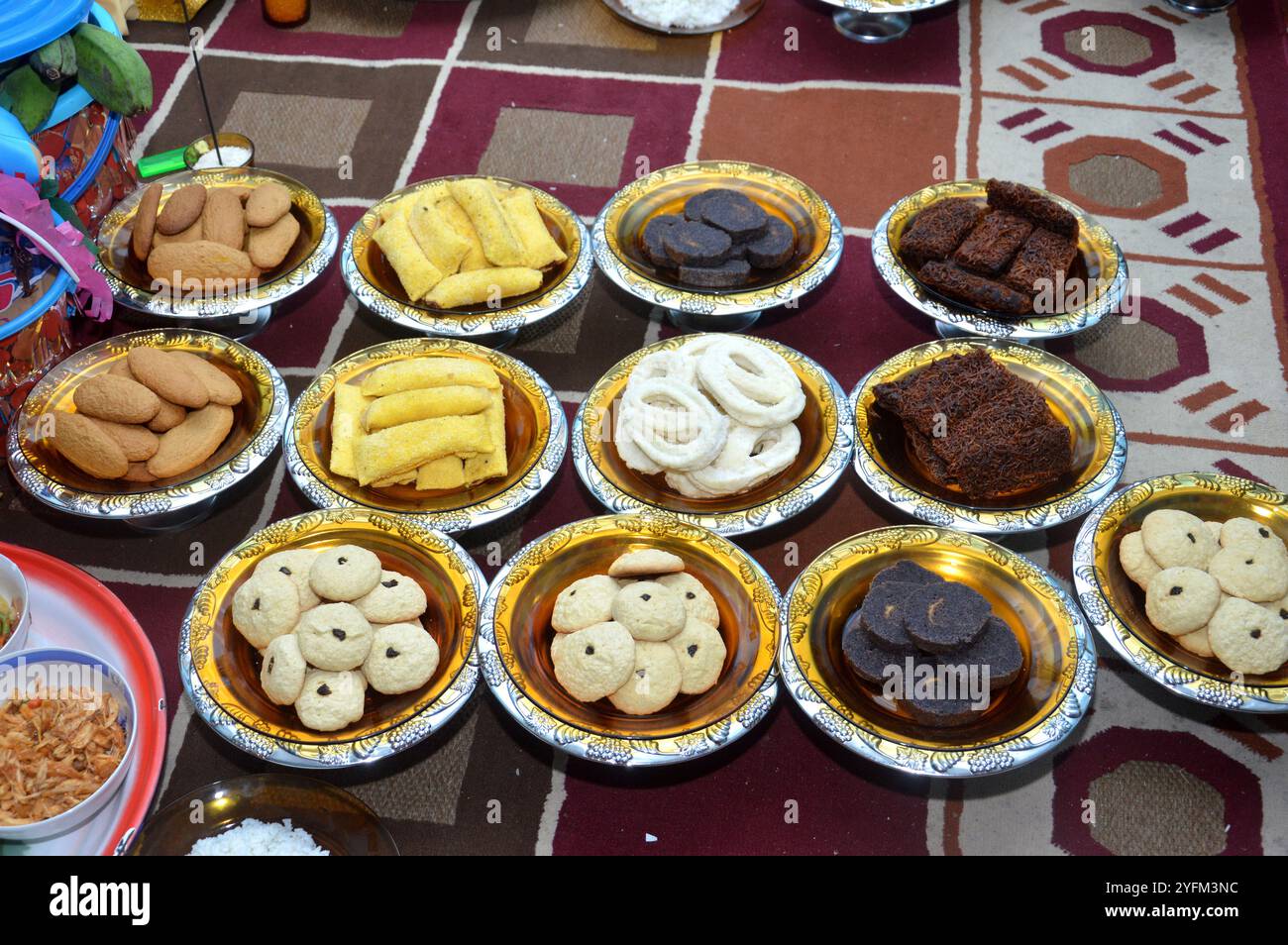 Bolu cake hi-res stock photography and images - Alamy