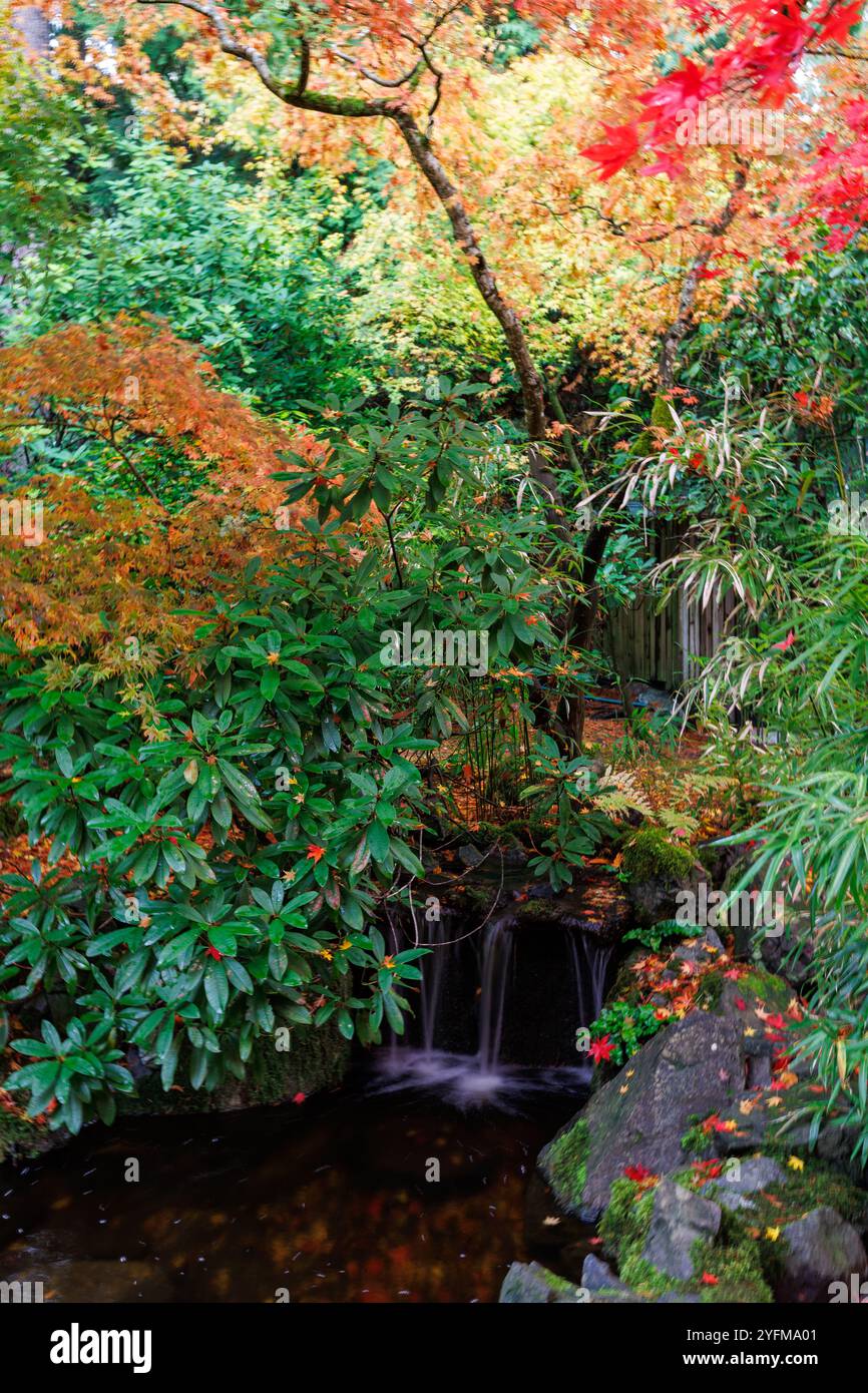 Butchart Garden In Fall Stock Photo - Alamy