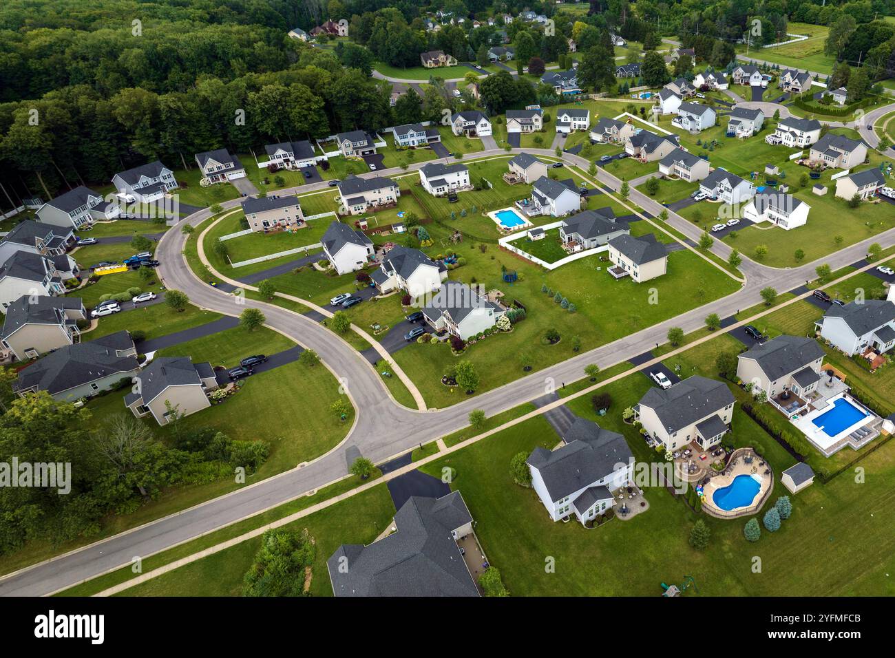 Residential homes in suburban sprawl development in Rochester, New York ...