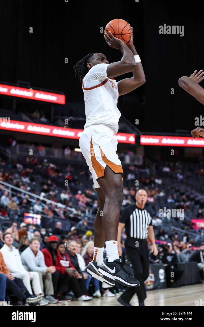 Las Vegas, NV, USA. 4th Nov, 2024. Texas Longhorns forward Arthur ...