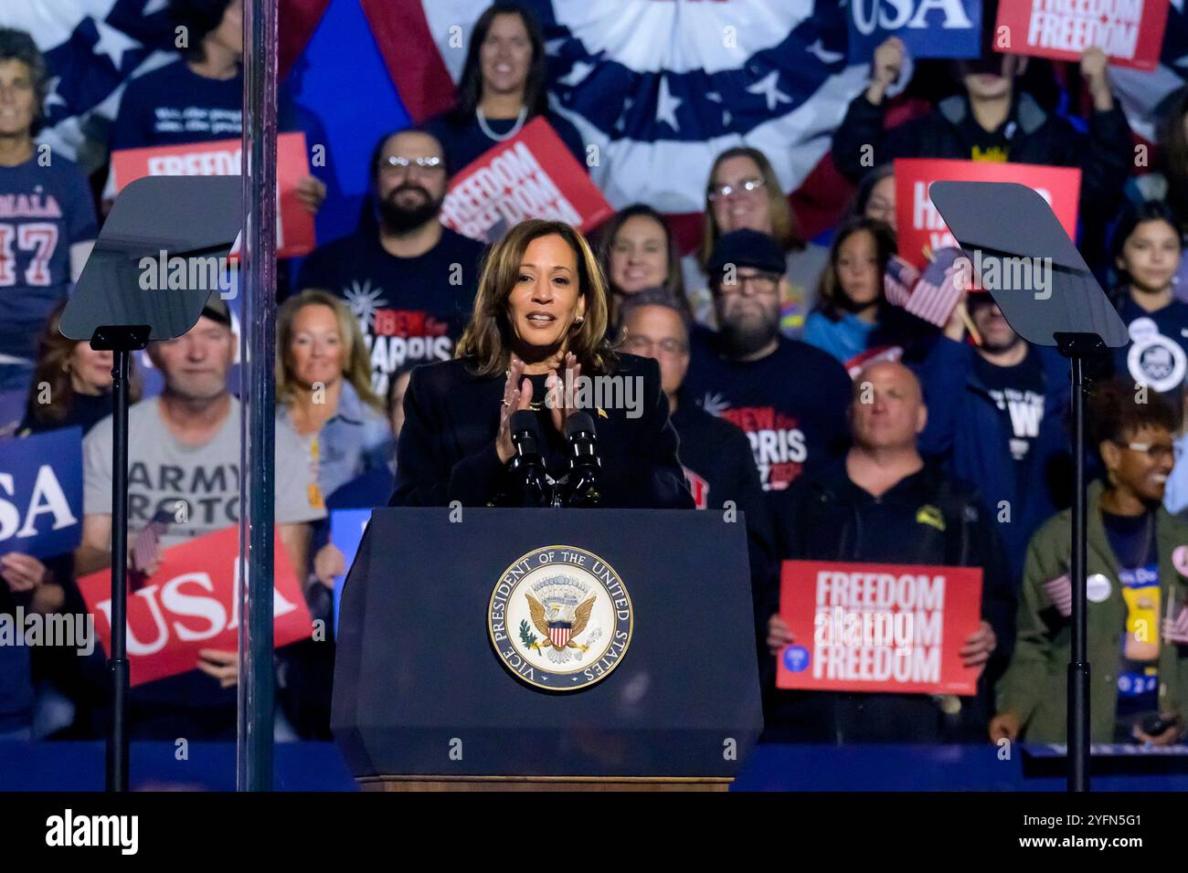 Pittsburgh, United States. 04th Nov, 2024. Vice President Kamala Harris ...