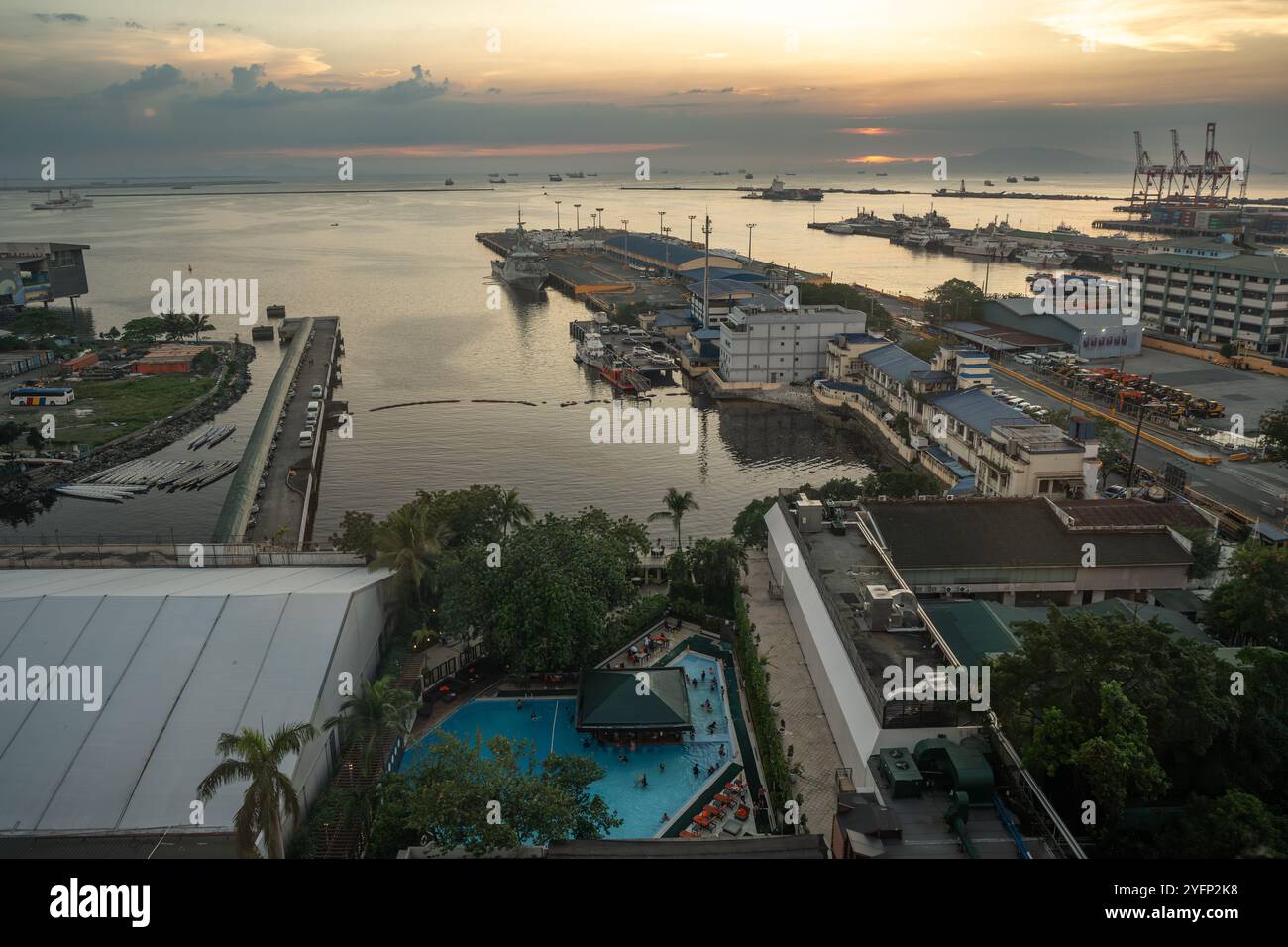 Nov 1, 2024 Beautiful Sunset at Manila Ship Port in Manila Bay, Manila ...