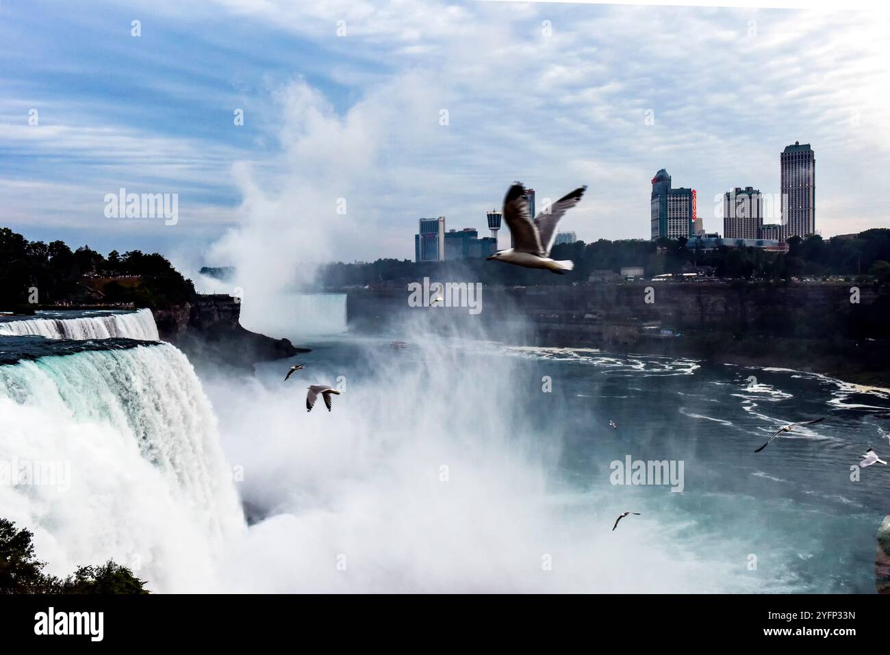 Niagara falls sign hi-res stock photography and images - Alamy