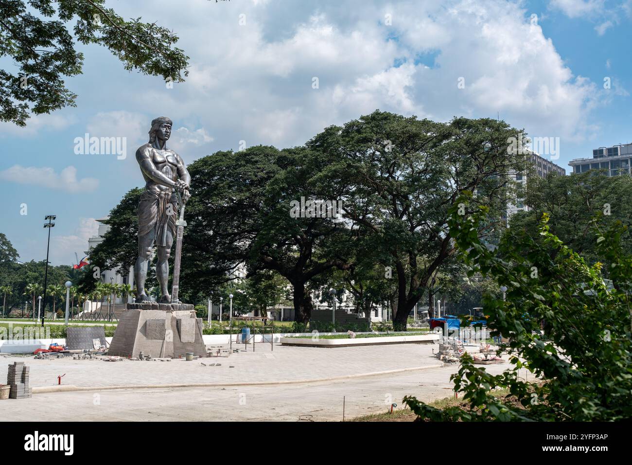 Statue of Philippine hero Lapu-Lapu in Rizal Park, Manila, Philippines ...
