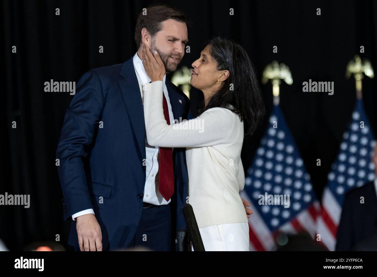 Atlanta, Georgia, USA. 04th Nov, 2024. Ohio Senator JD Vance arrives ...