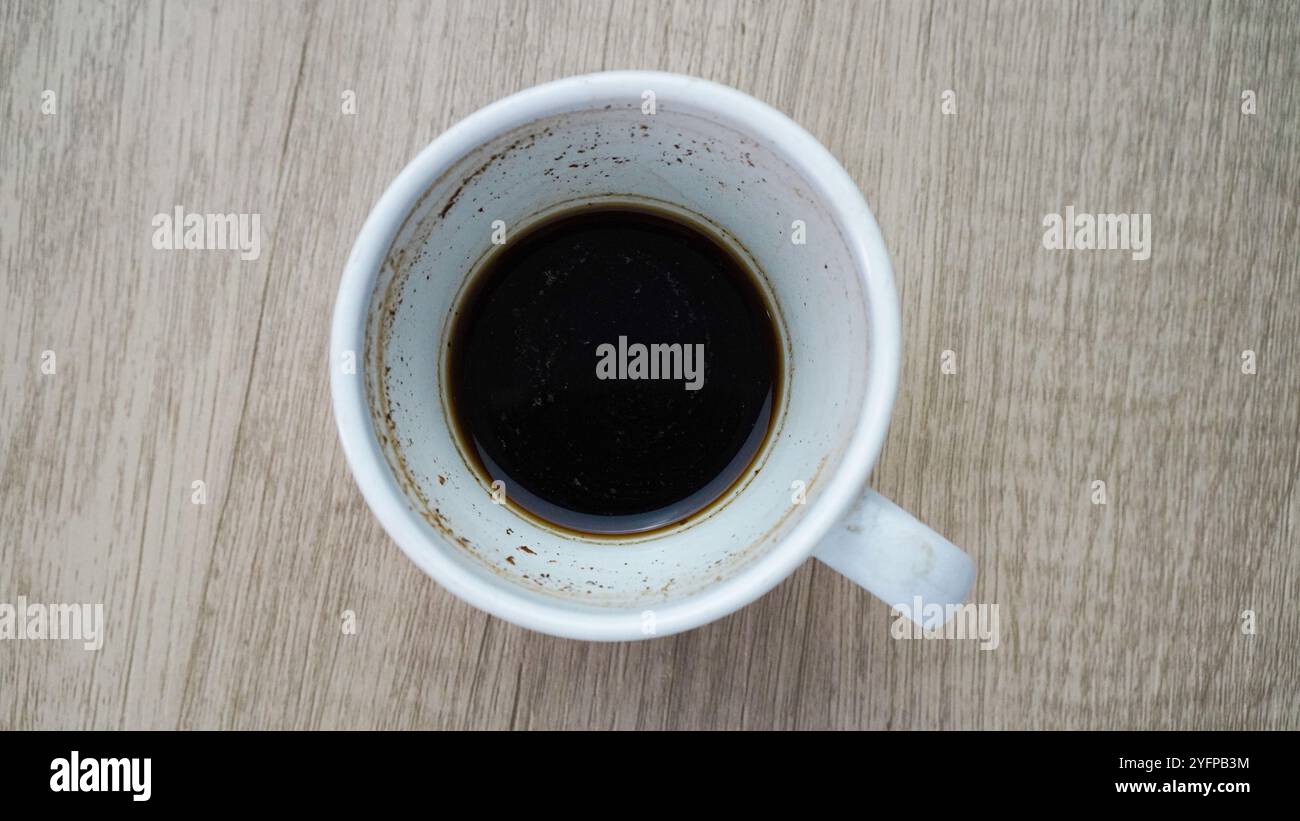 Cup half full black hi-res stock photography and images - Alamy