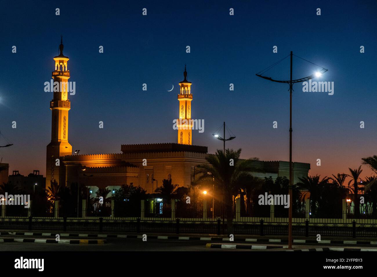 Night view of a mosque in Sakaka, Saudi Arabia Stock Photo - Alamy