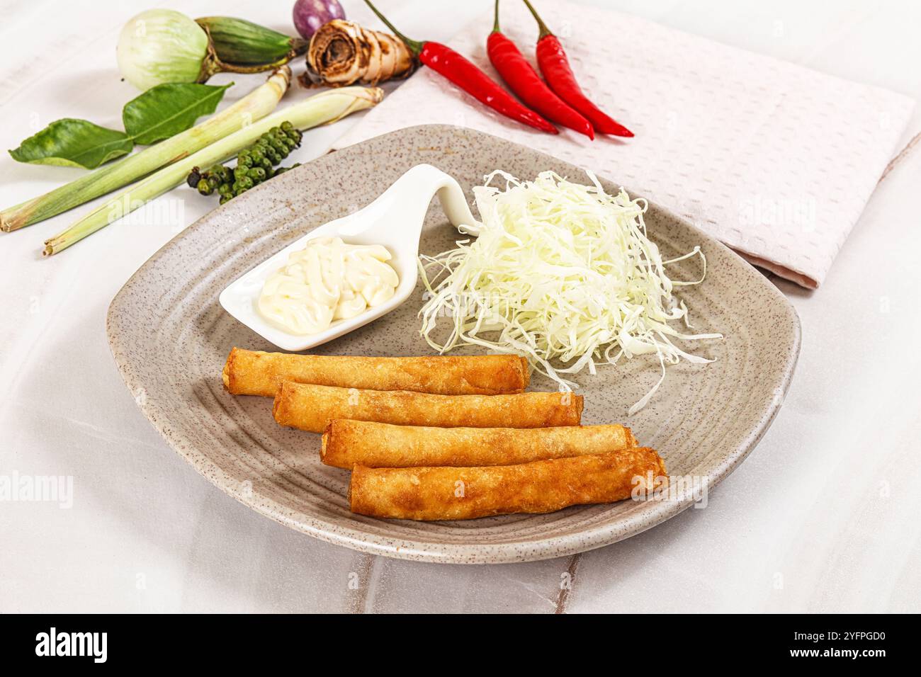 Fried spring roll with prawn and sauce Stock Photo - Alamy