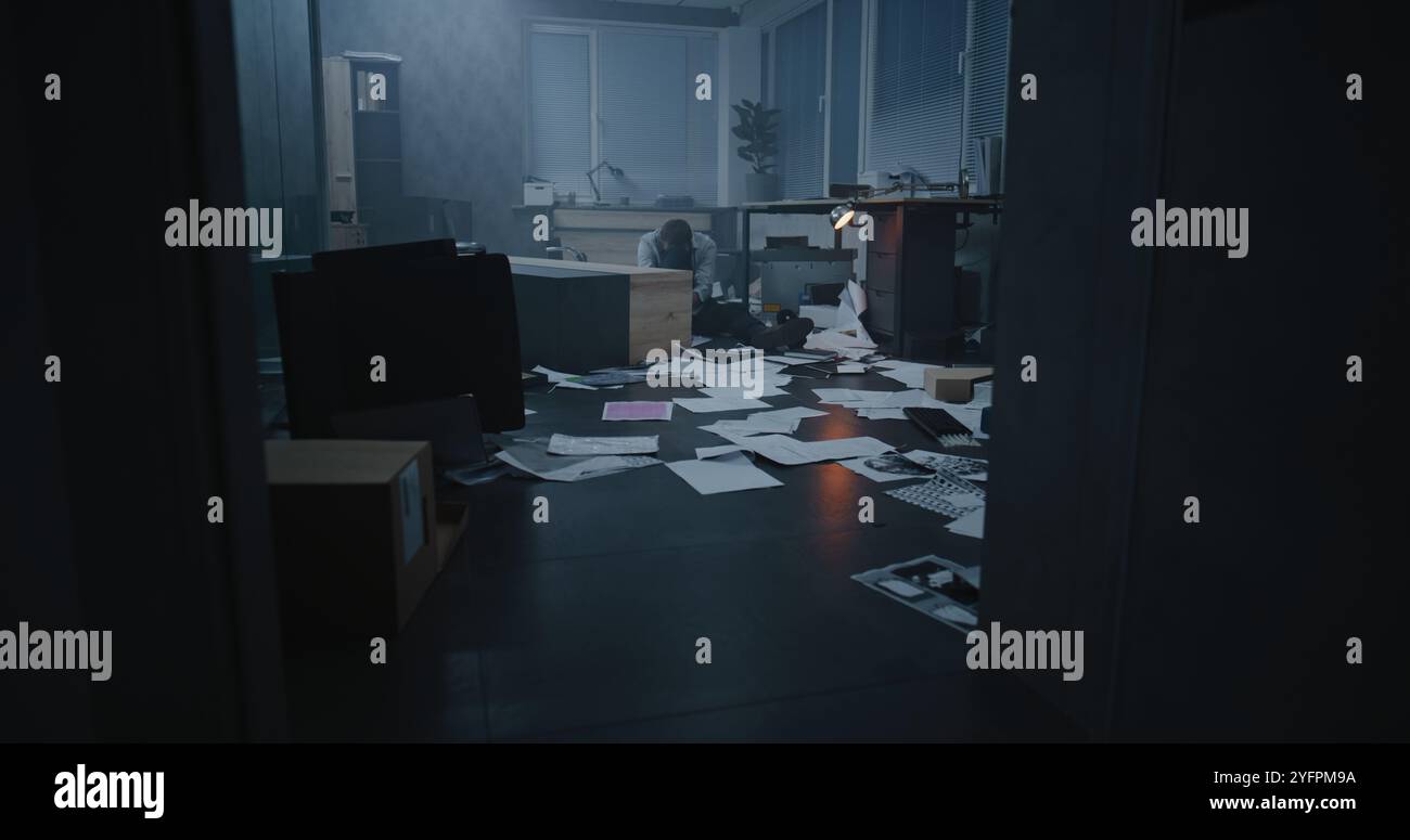 Man frustrated after receiving hi-res stock photography and images - Alamy