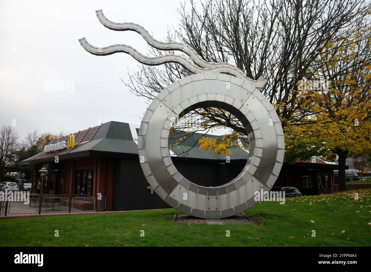 The Oldbury Ring sculpture, Oldbury, West Midlands, England, UK Stock ...