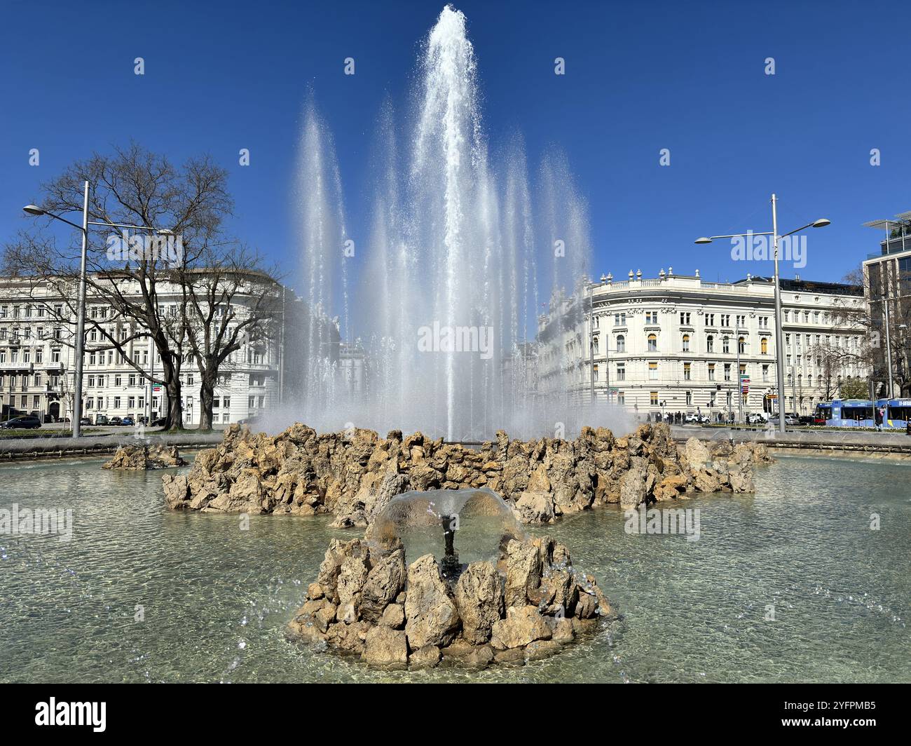 Travel to Vienna city. Hochstrahlbrunnen fountain on Schwarzenbergplatz ...