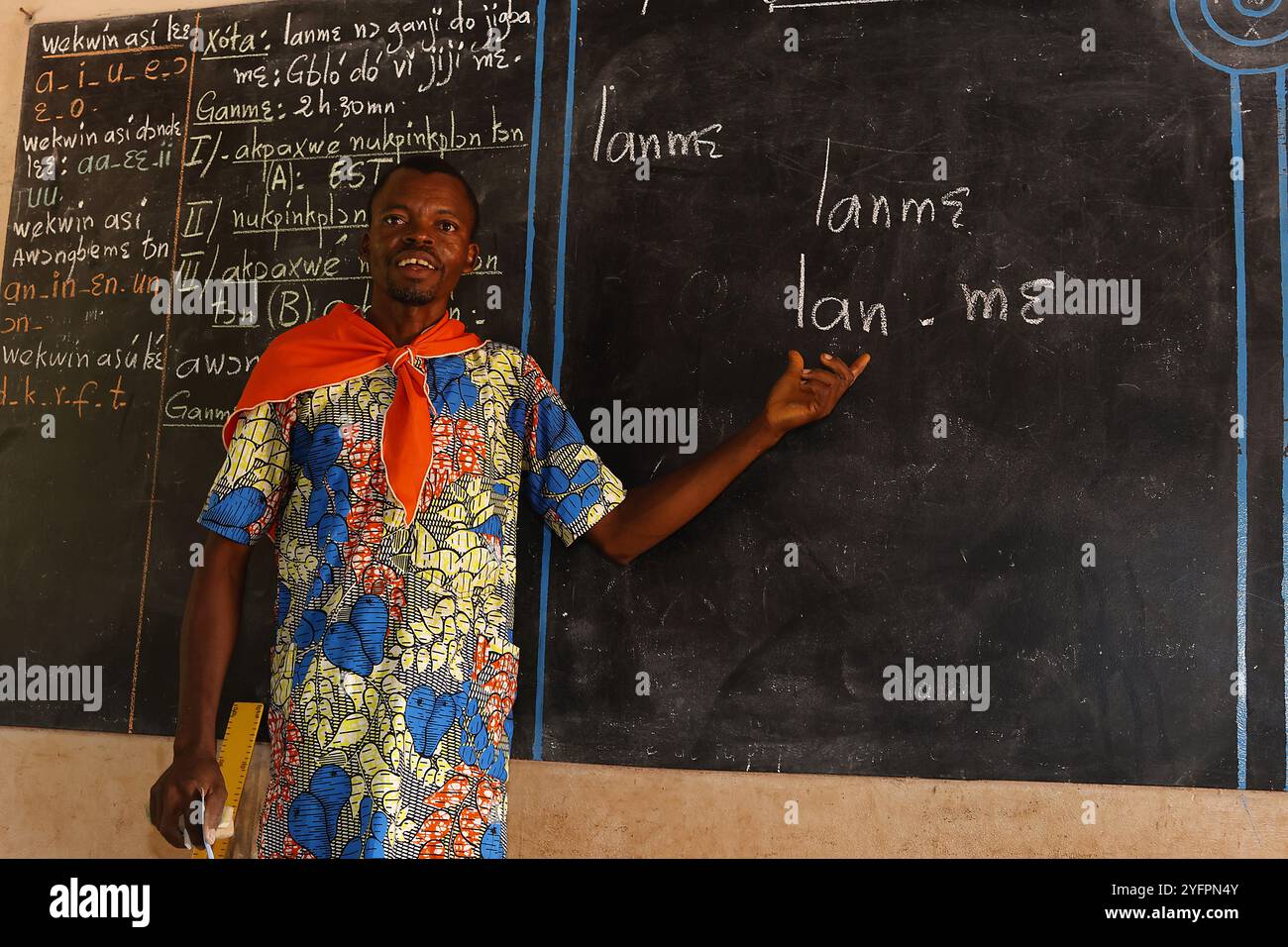 Adult literacy class in Mitro, Benin. Fon language Stock Photo - Alamy