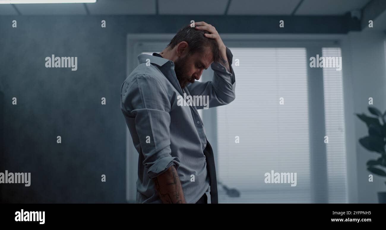 Nervous worker hi-res stock photography and images - Alamy