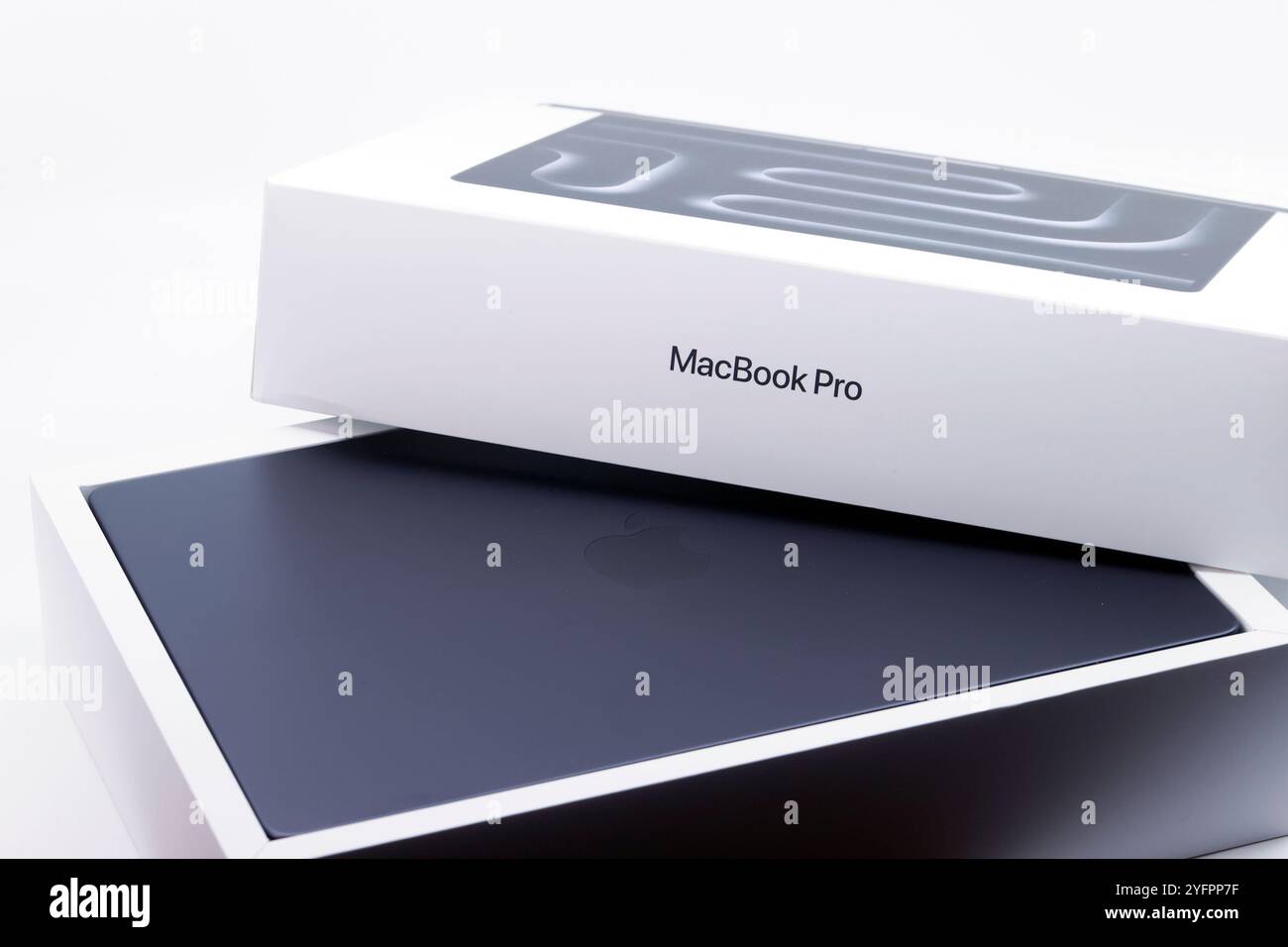 Pro laptop box hi-res stock photography and images - Alamy