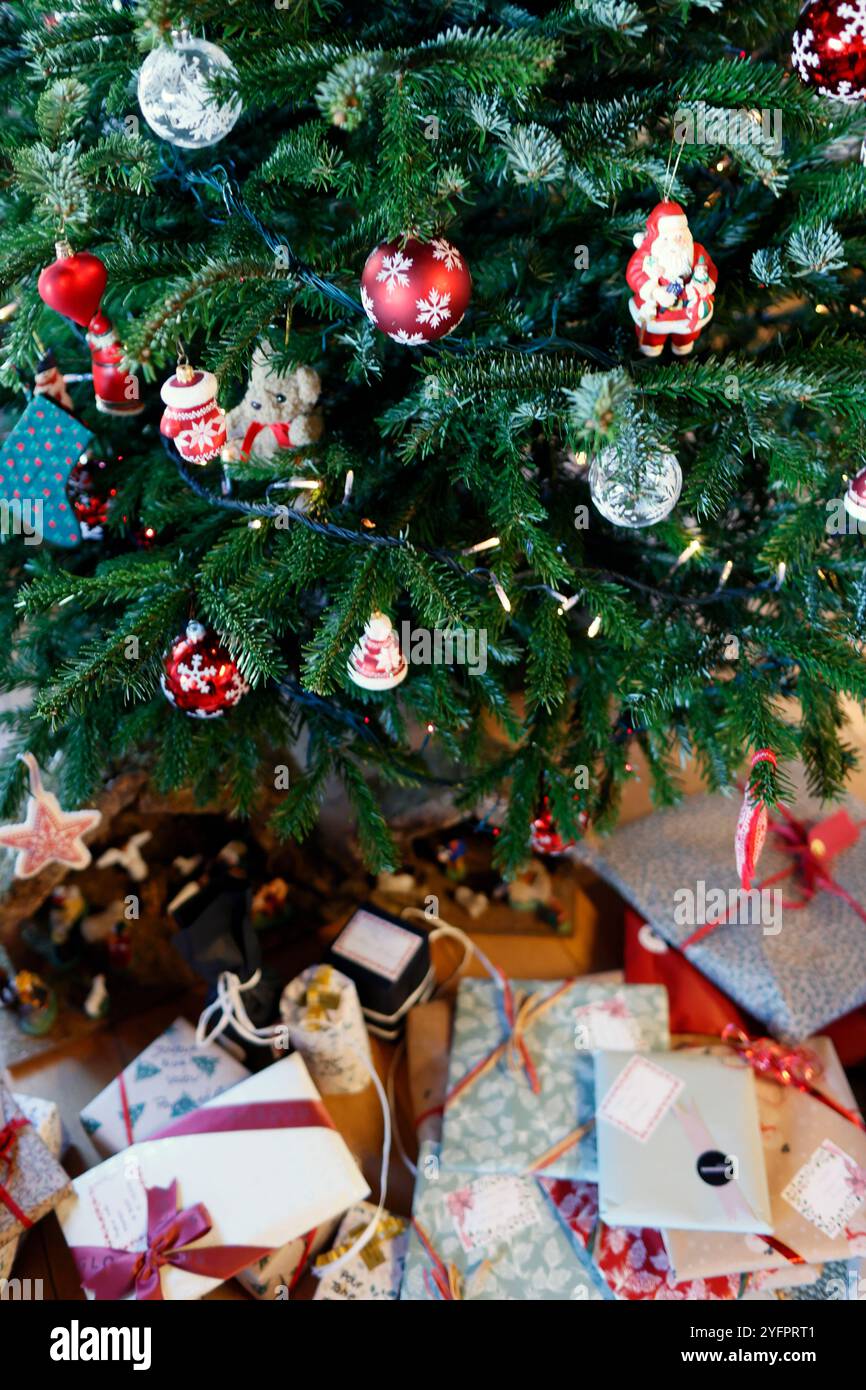 Christmas present concept with decorated christmas tree Stock Photo - Alamy