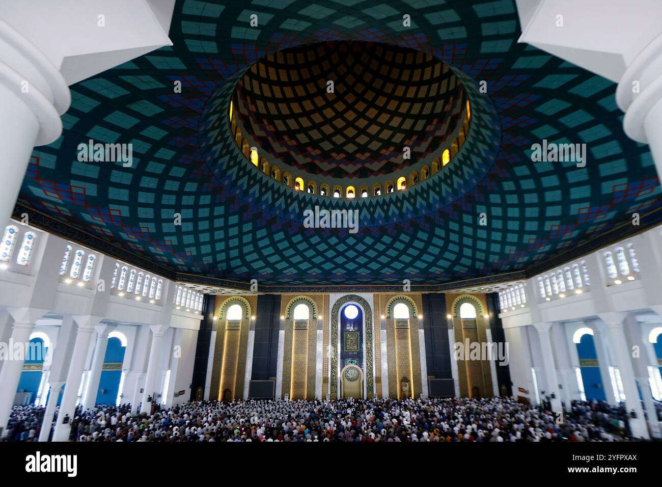 Al Akbar Surabaya National Mosque. Muslim men praying together at ...