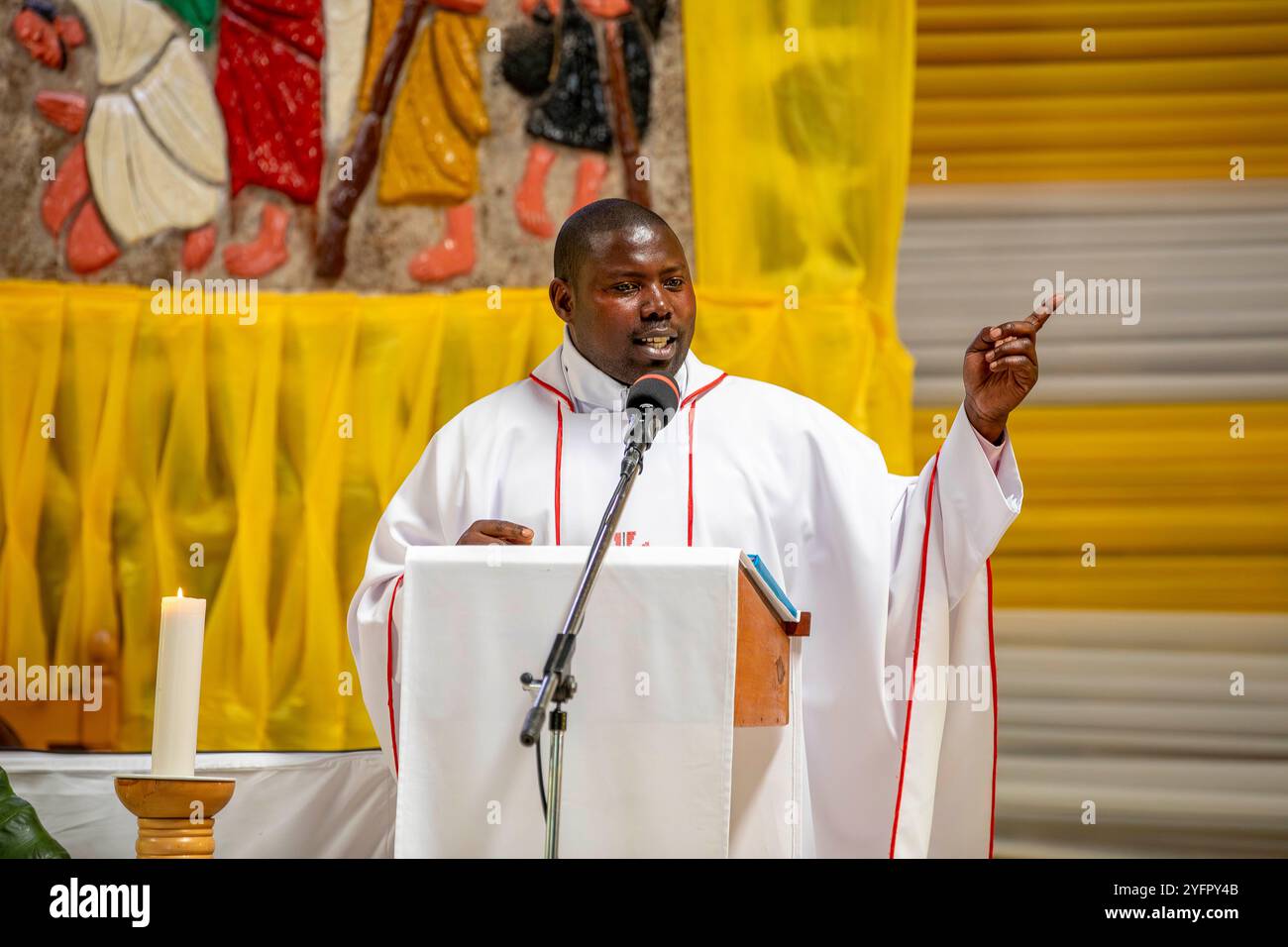 Priest homily hi-res stock photography and images - Alamy