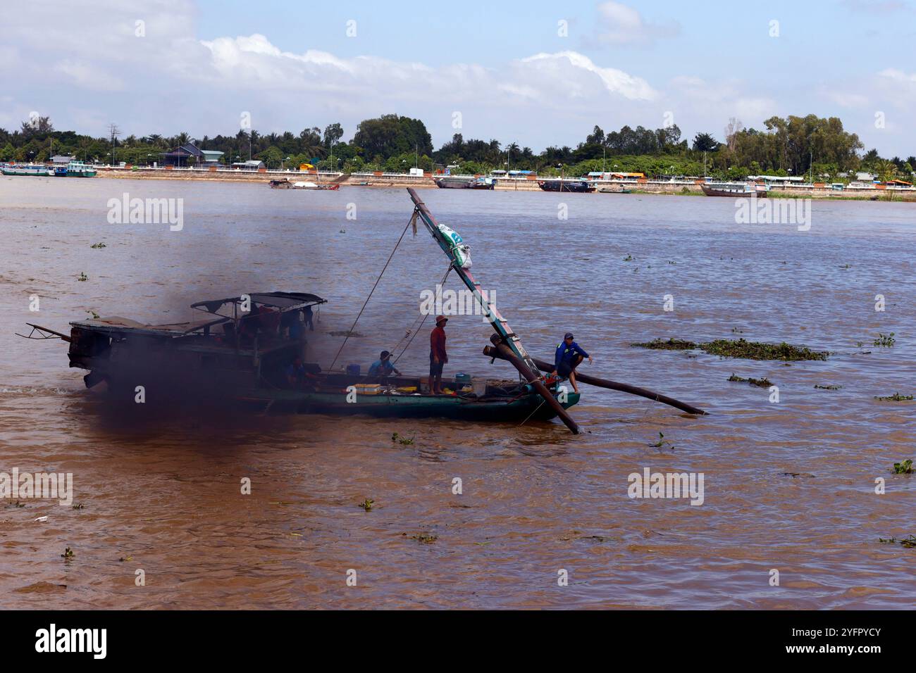 Vietnam river pollution hi-res stock photography and images - Alamy