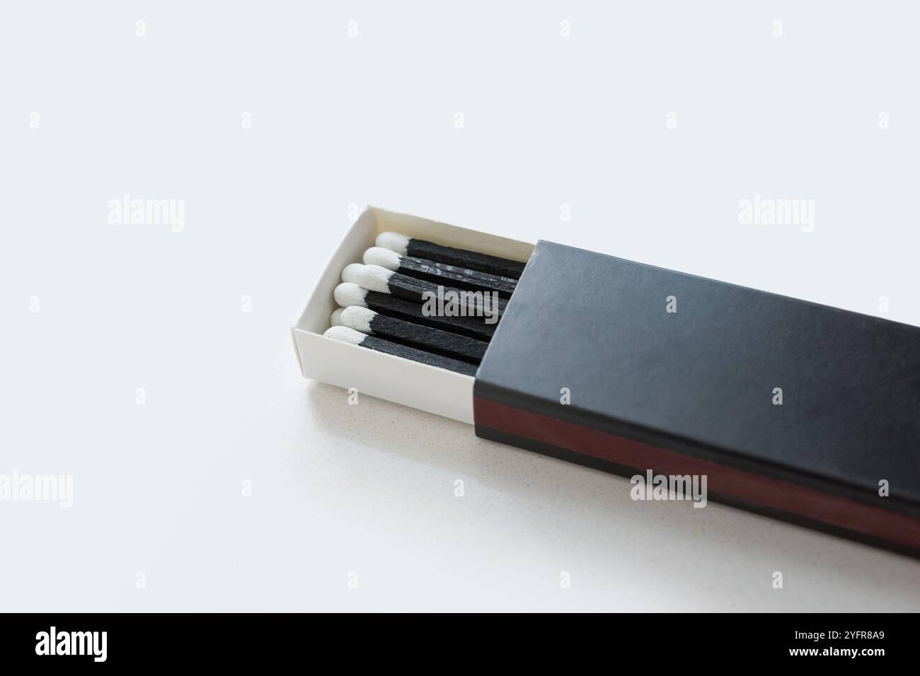 Matches and black and white hi-res stock photography and images - Alamy