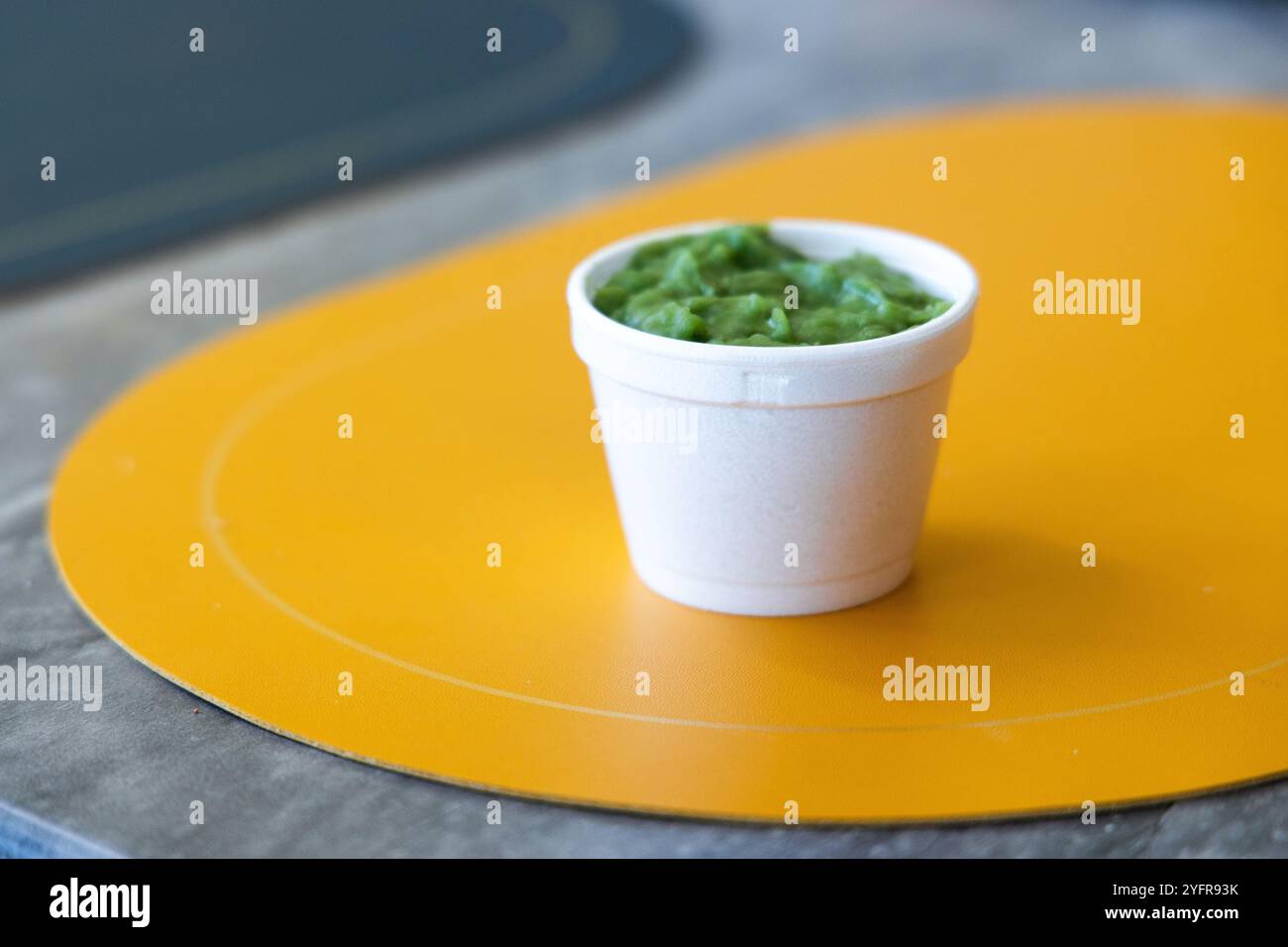 Pea fix hi-res stock photography and images - Alamy