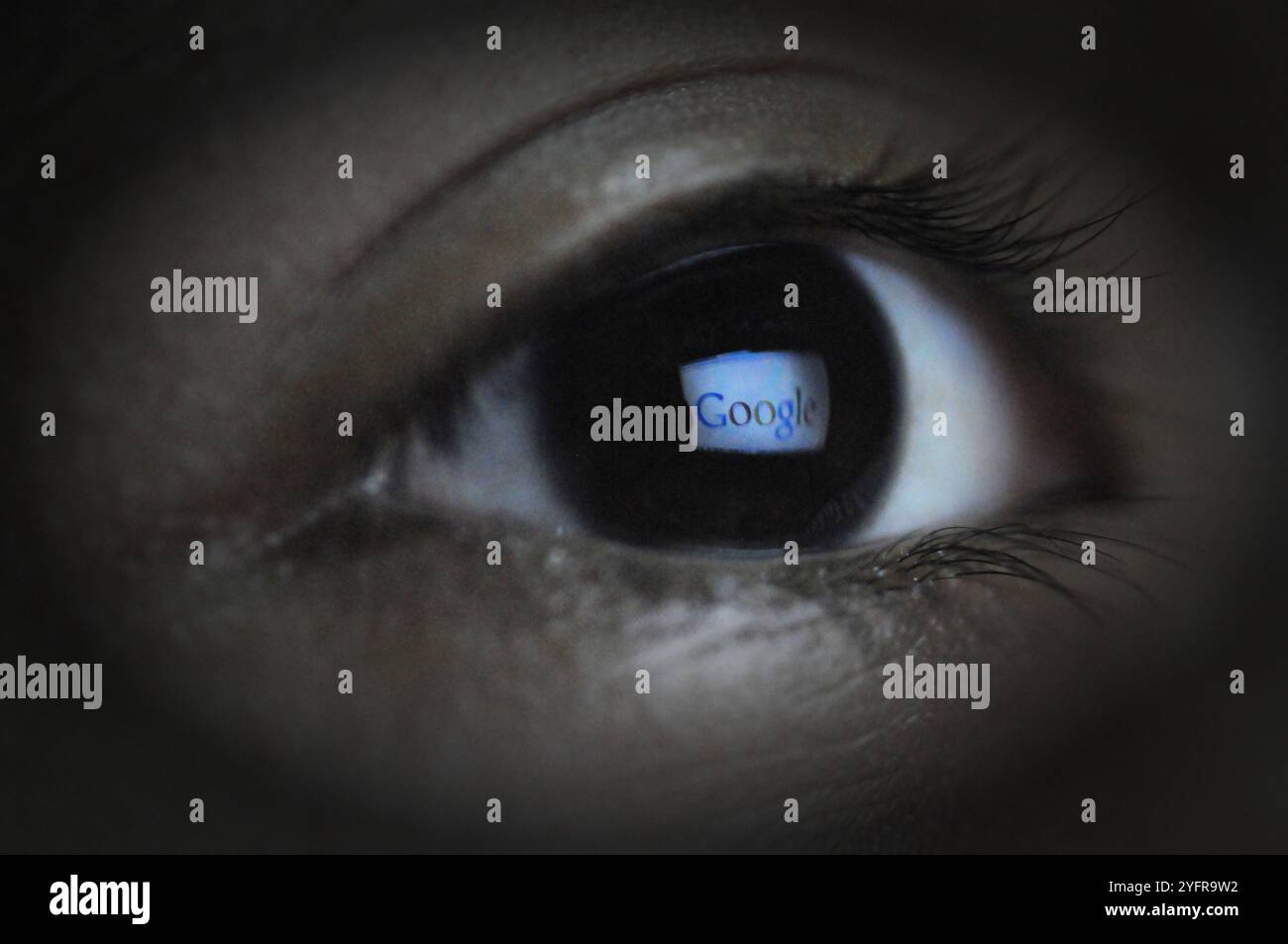 Eyes googles hi-res stock photography and images - Alamy