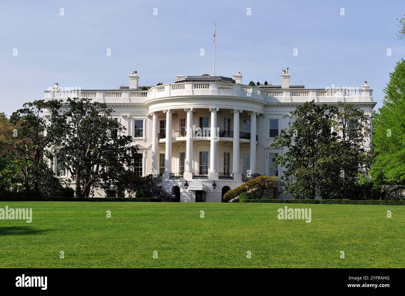 Donald trump side view hi-res stock photography and images - Alamy