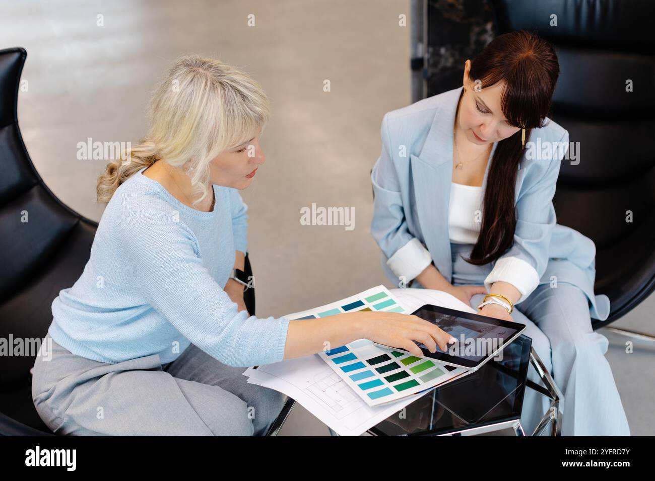 Women engage hi-res stock photography and images - Alamy