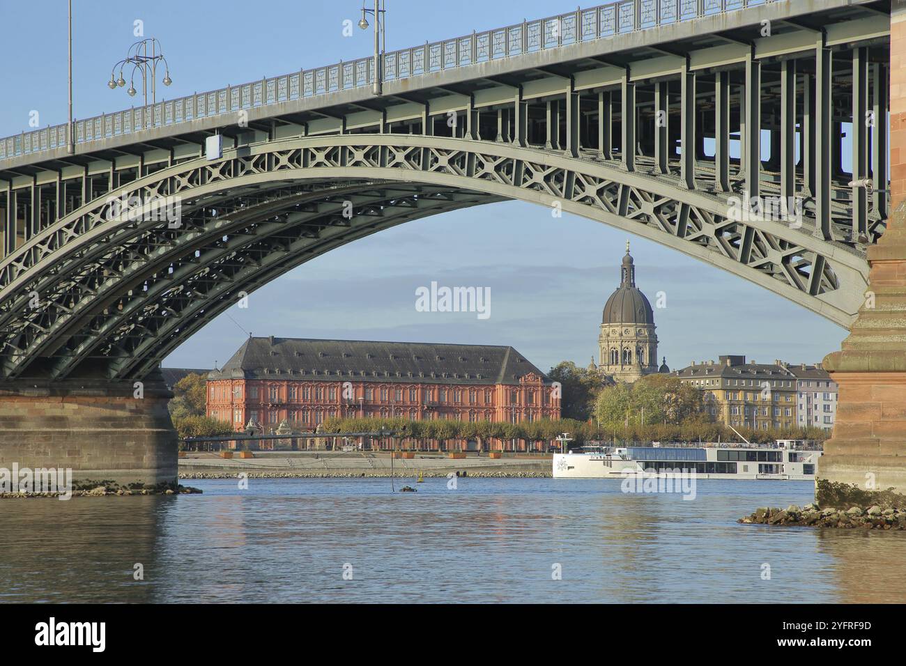 Theodor Heuss Bridge over the Rhine, Electoral Palace with Christ ...