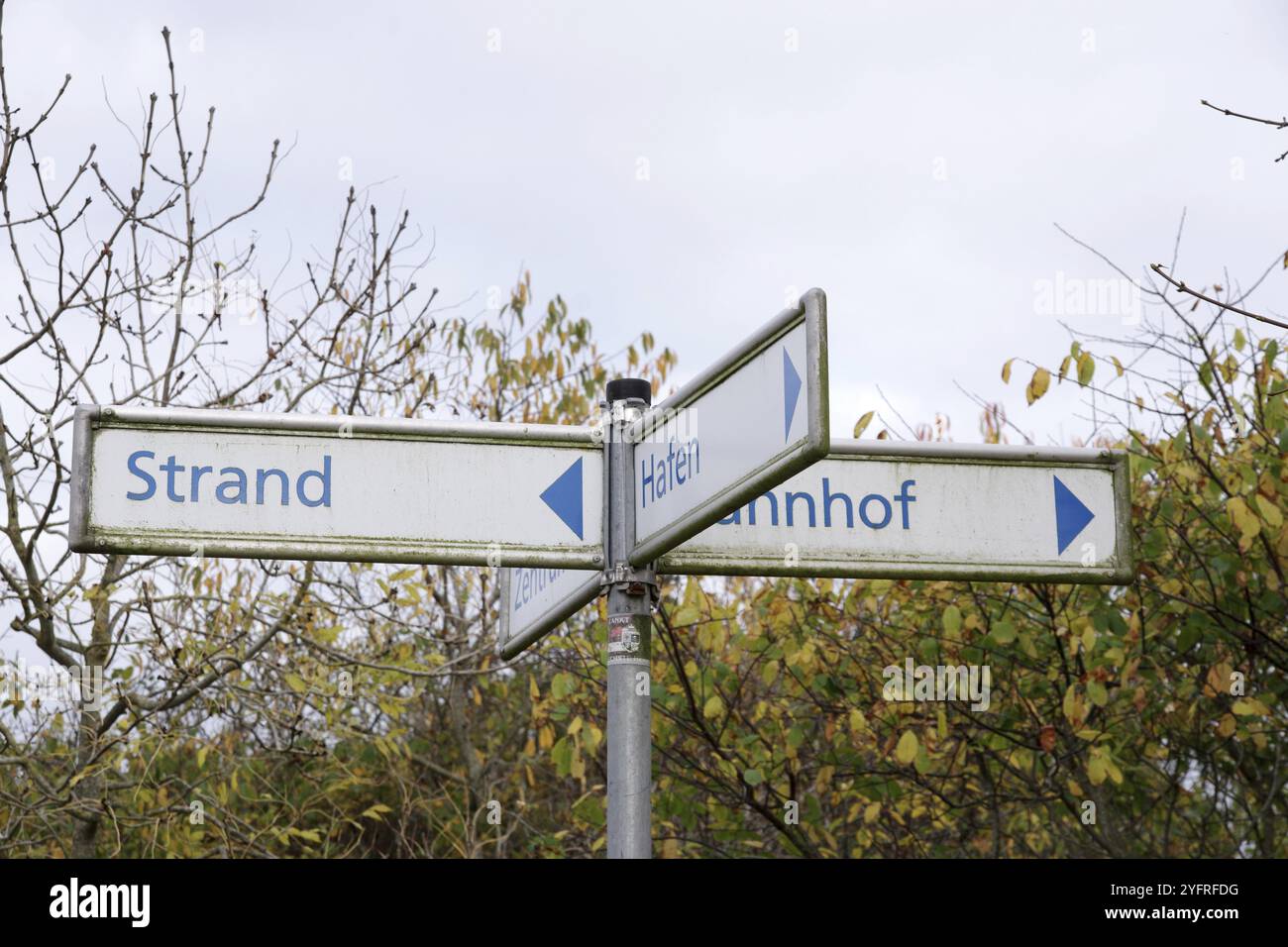 Signpost, sign, Langeoog, Germany, The 4 signs show the right way on ...