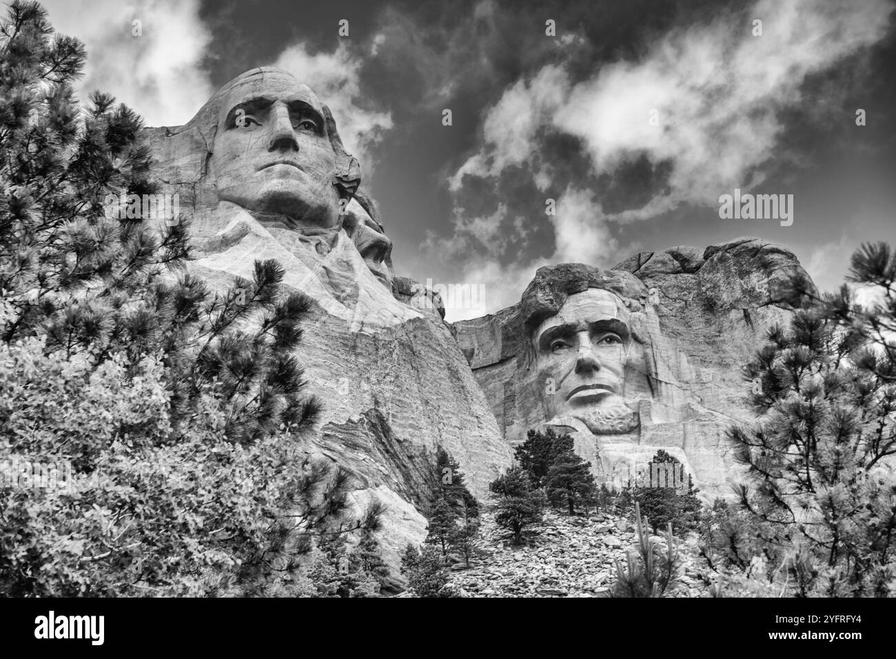 Mount Rushmore National Memorial, South Dakota. View on a sunny summer ...