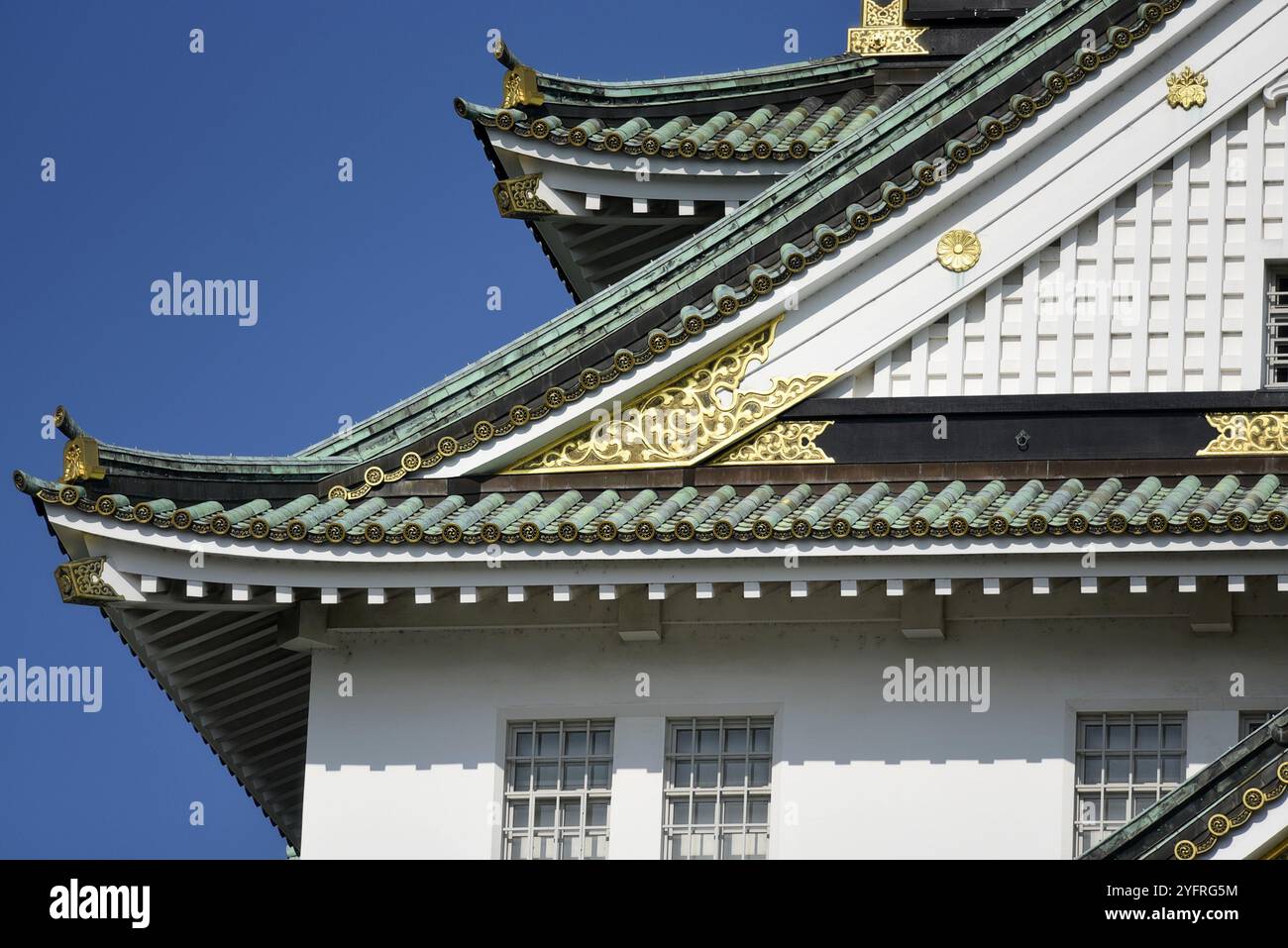 Architectural detail on the facade of the Tenshu (Donjon) of Ōsaka-jō ...