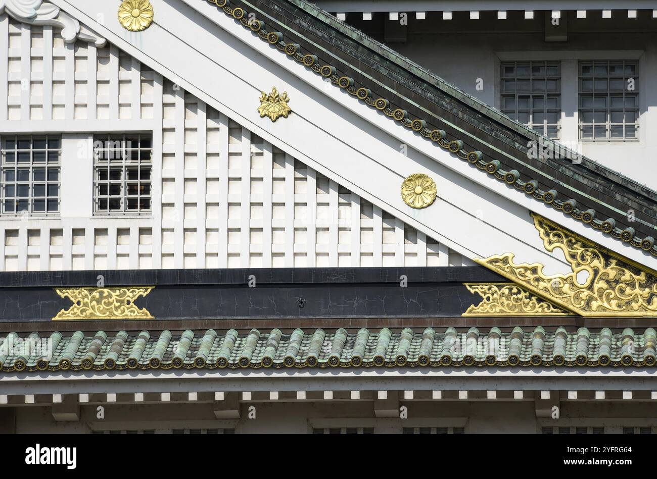 Architectural detail on the facade of the Tenshu (Donjon) of Ōsaka-jō ...