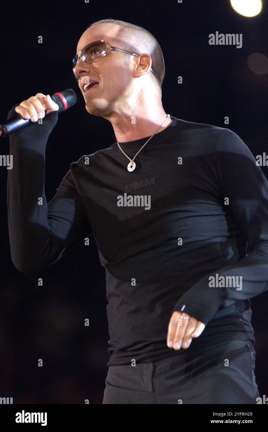 Raf italian singer 2001 hi-res stock photography and images - Alamy