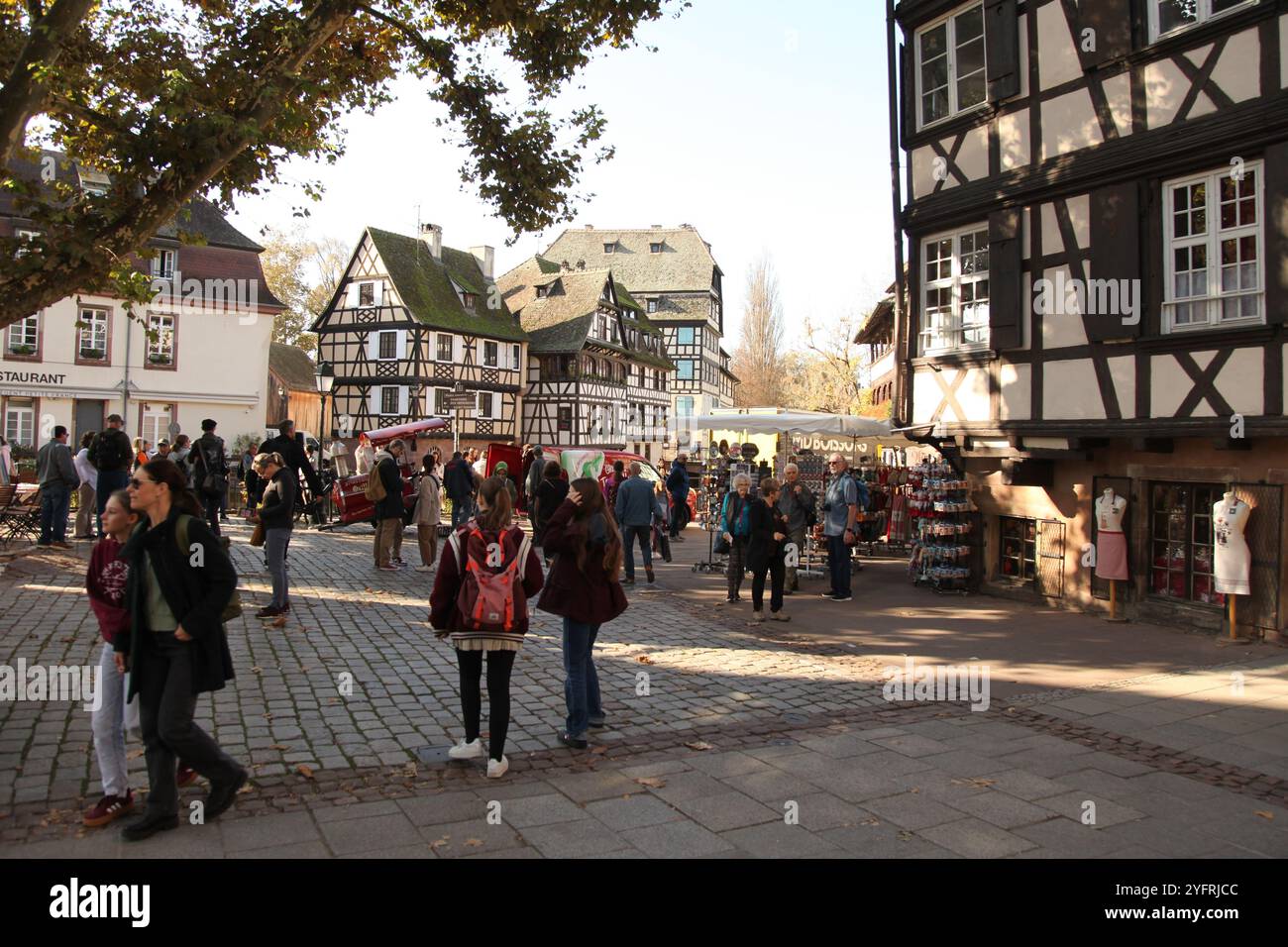 Benjamin zix square hi-res stock photography and images - Alamy