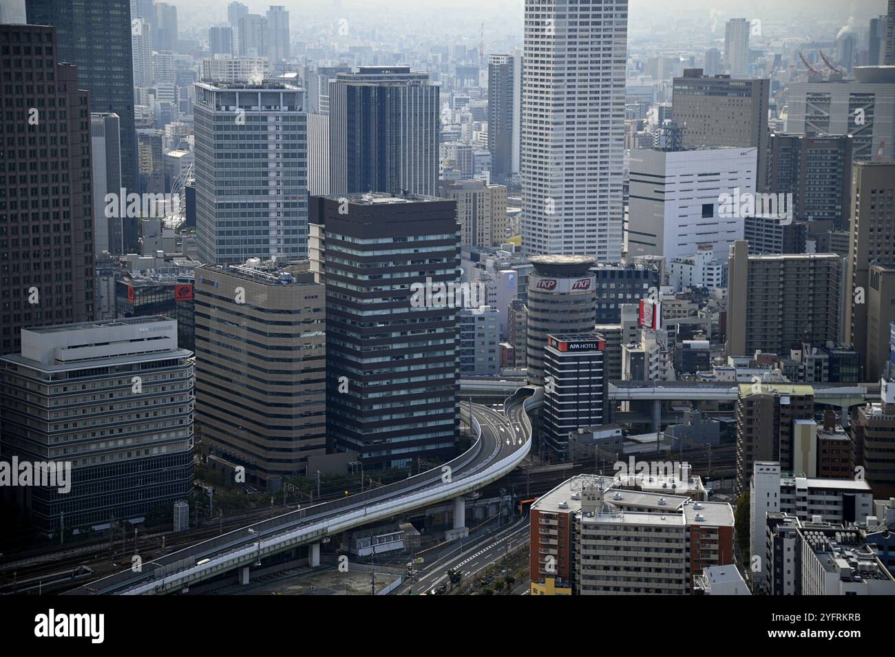 Panoramic view of Osaka as seen from the "Floating Garden Observatory ...