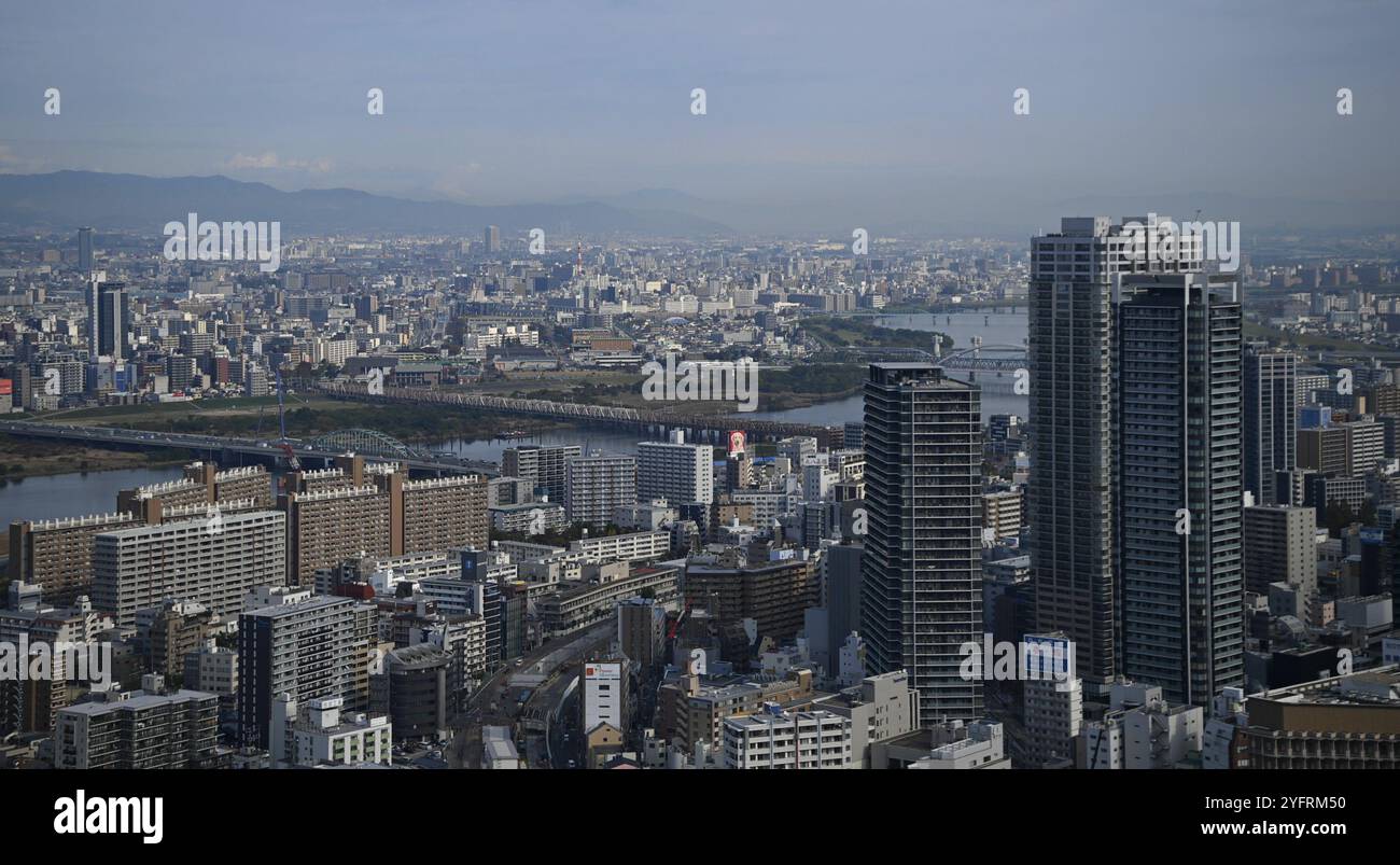 Panoramic view of Osaka as seen from the "Floating Garden Observatory ...