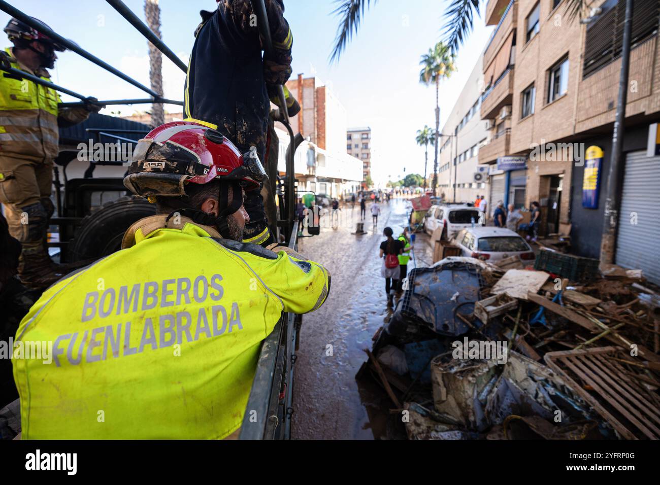 Valencia, Spain. 2nd Nov, 2024. Volunteer firefighters from Fuenlabrada ...