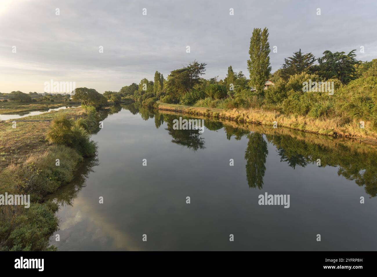 Basin near salt production hi-res stock photography and images - Alamy