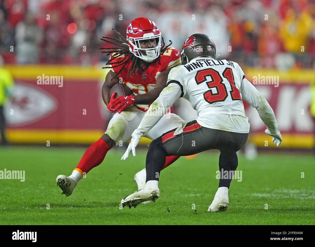 Kansas City, United States. 04th Nov, 2024. Kansas City Chiefs running ...