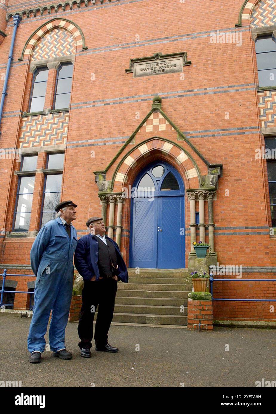 Fred Dibnah with Len Crane at the Bilston Water Works at Bratch in ...