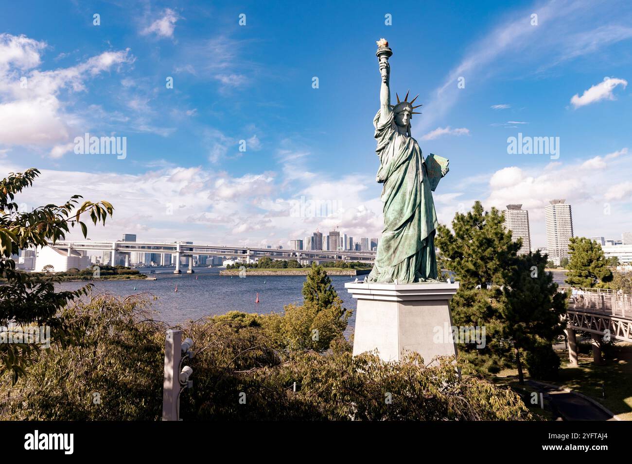 Statue of Liberty and Tokyo Bay, Rainbow Bridge, Odaiba, Tokyo ...